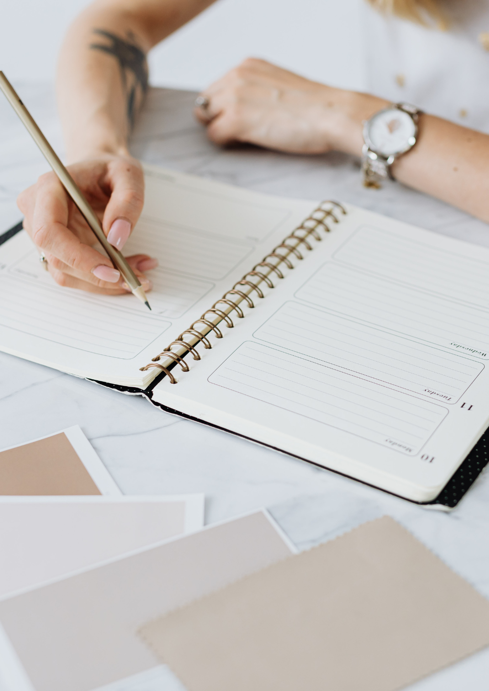 How to Conduct a Mid-Year Review to Crush Your Goals - LivingUpp